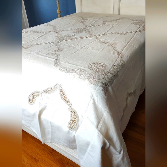 A. Paoletti | Bedding | Vintage Italy Hand Embroidered Linen Battenburg ...